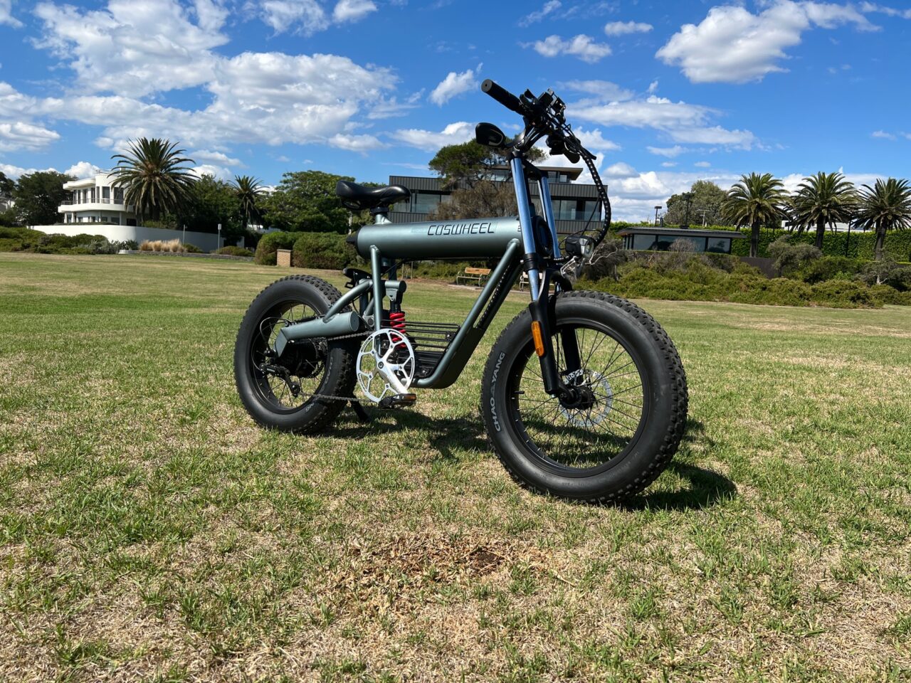 Coswheel T20 - Green Bike and Fun